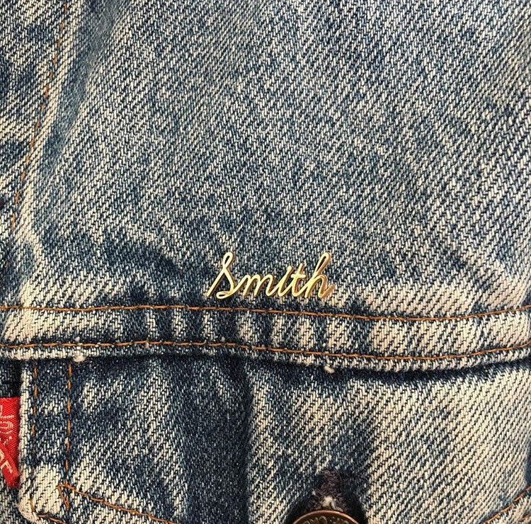 14K Gold Plated Cursive Pin – SMITH + MARA